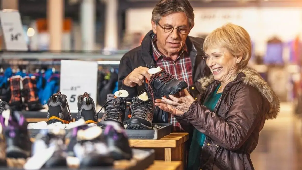 5 Best Old Man Shoes – 2023