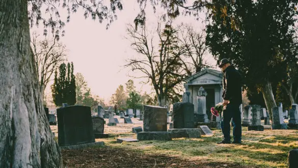 How to Organize a Funeral Wake in 6 Steps