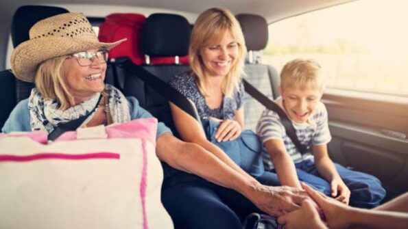 19 Meaningful Things to Do With an Elderly Person