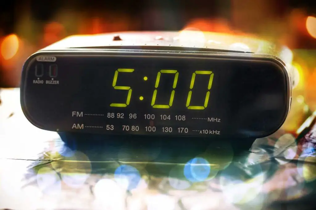 6 Best Clock Radios for Seniors